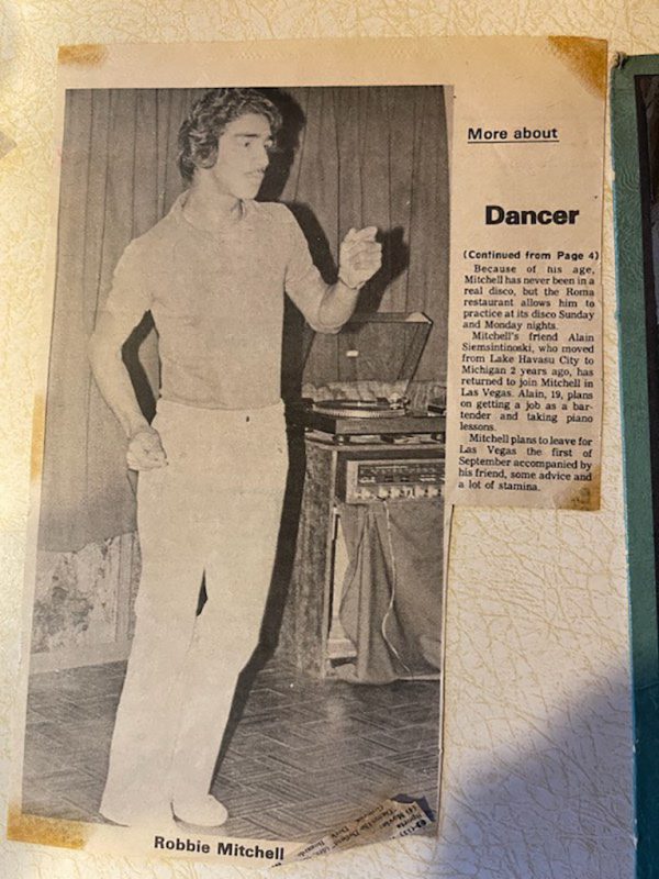 RiverScene Magazine | Citizen Spotlight: DJ Robbie Rob Spinning At ...